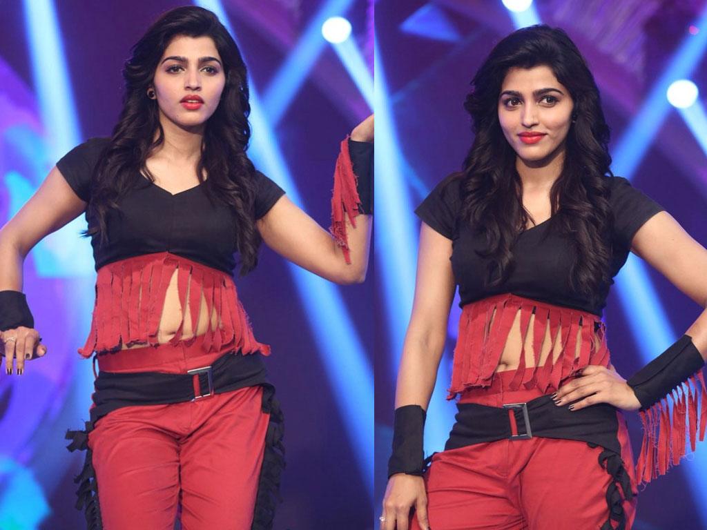 Dhansika HQ Wallpapers | Dhansika Wallpapers - 48010 - Oneindia Wallpapers