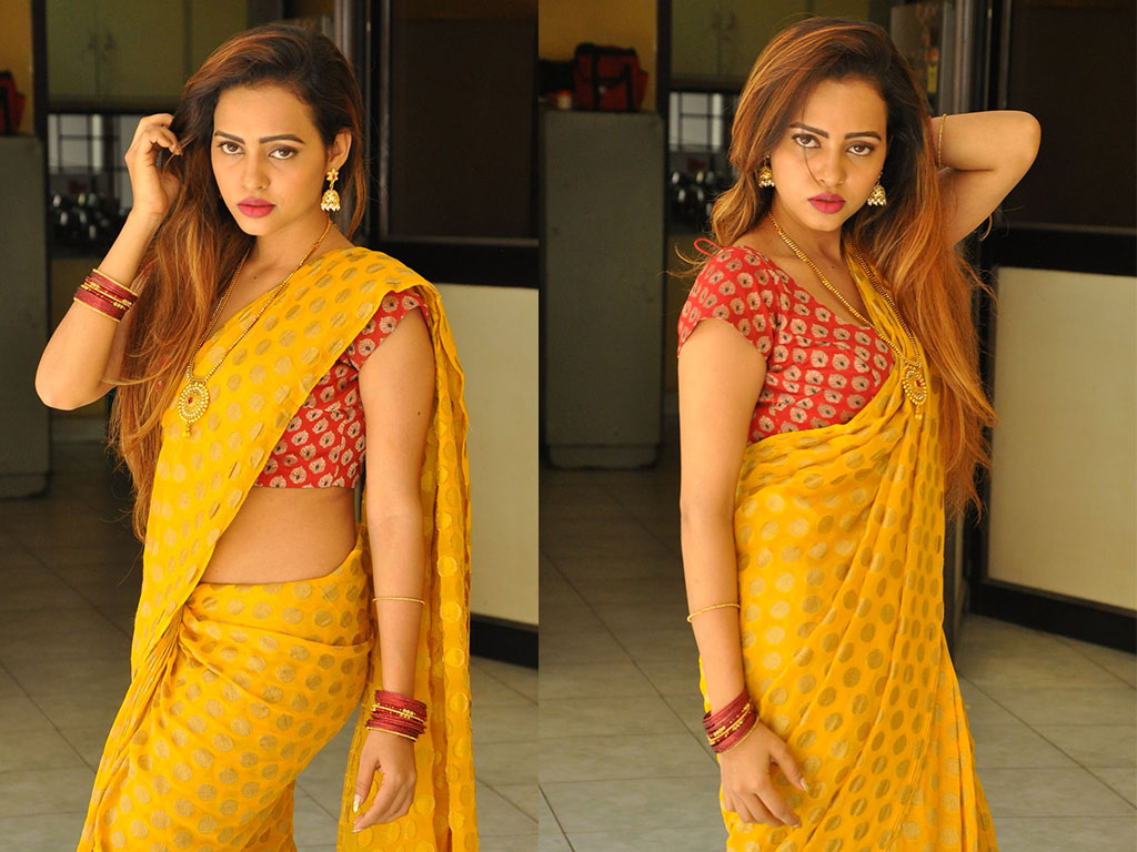 Geetha Shah HQ Wallpapers | Geetha Shah Wallpapers - 47990 - Oneindia ...