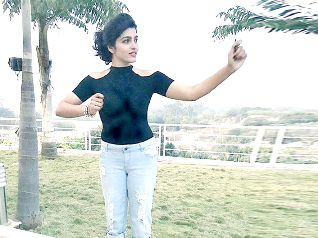 Dhansika HQ Wallpapers | Dhansika Wallpapers - 48551 - Oneindia Wallpapers