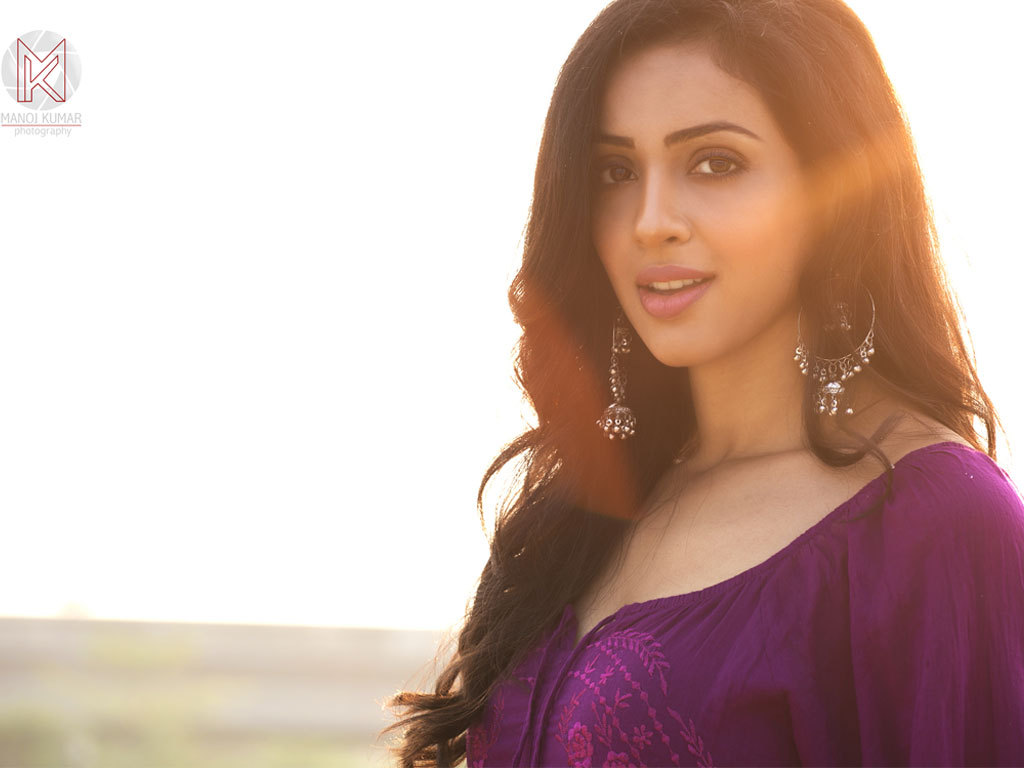 Priyashri HQ Wallpapers | Priyashri Wallpapers - 50592 - Oneindia ...