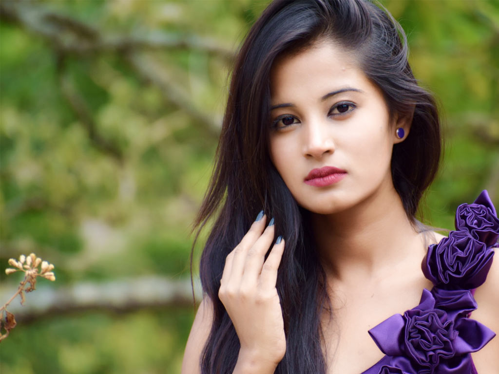 Anusha Rai HQ Wallpapers | Anusha Rai Wallpapers - 50887 - Oneindia ...