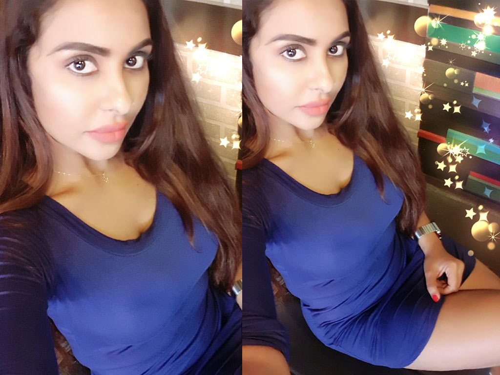 Sri Reddy HQ Wallpapers | Sri Reddy Wallpapers - 50926 - Oneindia ...