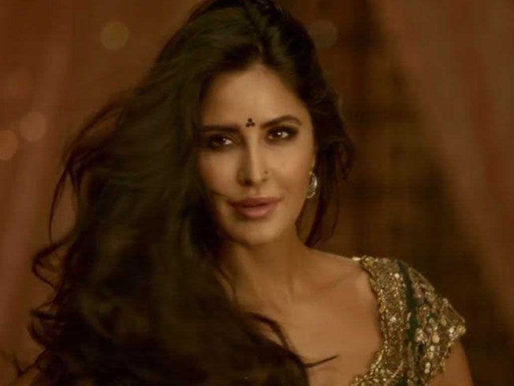 Katrina Kaif HQ Wallpapers | Katrina Kaif Wallpapers - 54768 - Oneindia ...