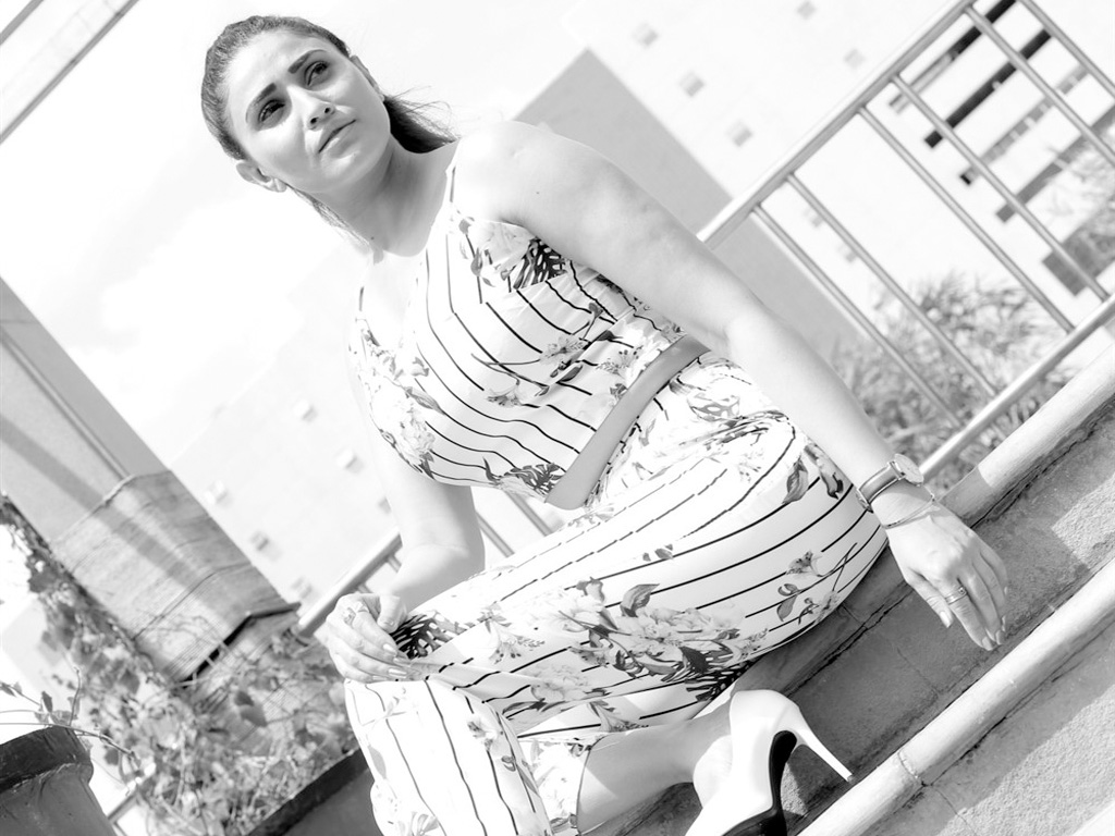 Inayat HQ Wallpapers | Inayat Wallpapers - 57305 - Oneindia Wallpapers