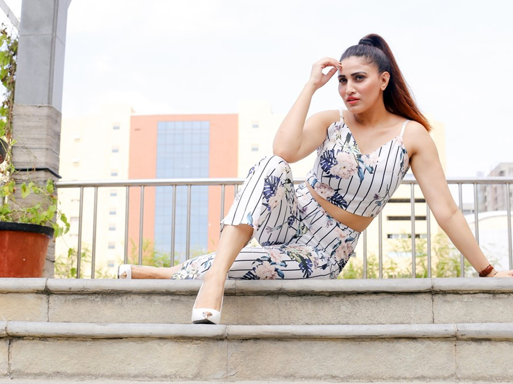 Inayat HQ Wallpapers | Inayat Wallpapers - 57296 - Oneindia Wallpapers