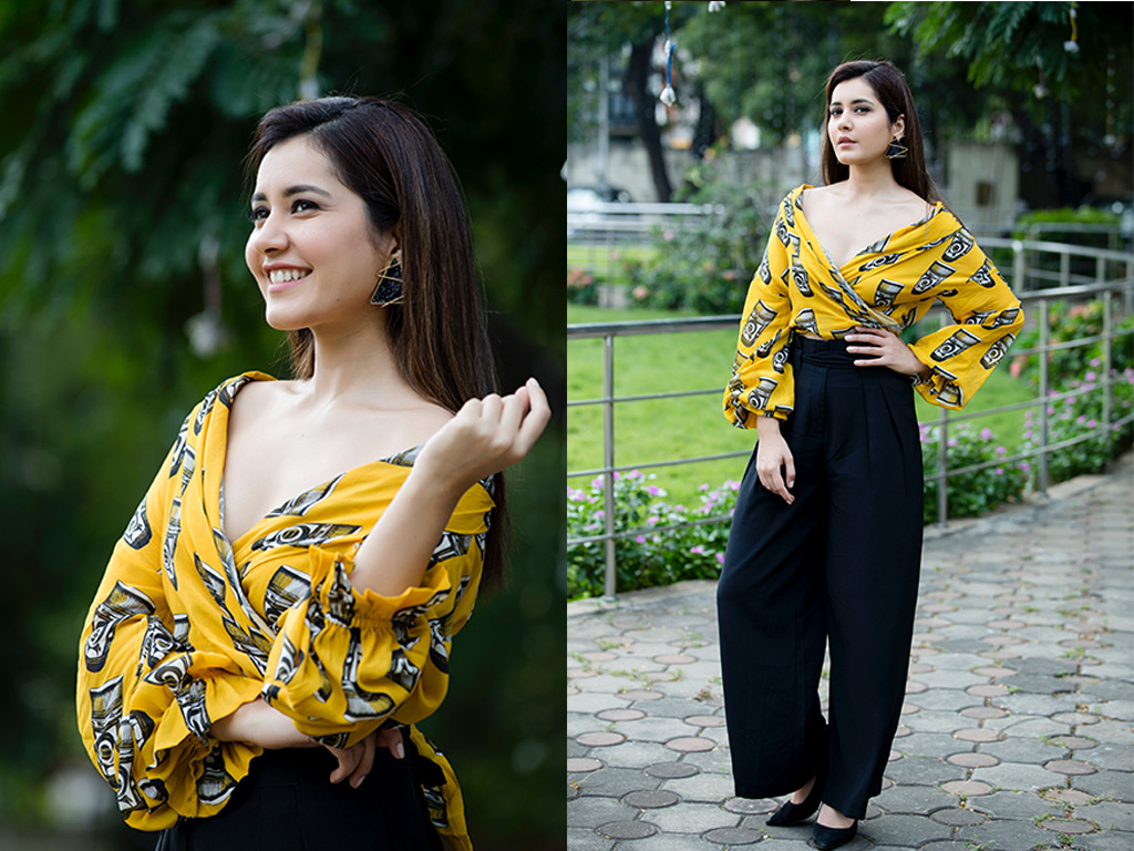 Rashi Khanna HQ Wallpapers | Rashi Khanna Wallpapers - 57317 - Oneindia ...