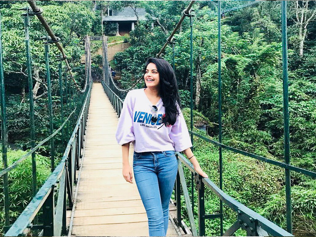 Riddhi Kumar HQ Wallpapers | Riddhi Kumar Wallpapers - 56757 - Oneindia ...