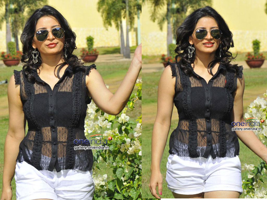 Anita Bhat HQ Wallpapers | Anita Bhat Wallpapers - 58162 - Oneindia ...