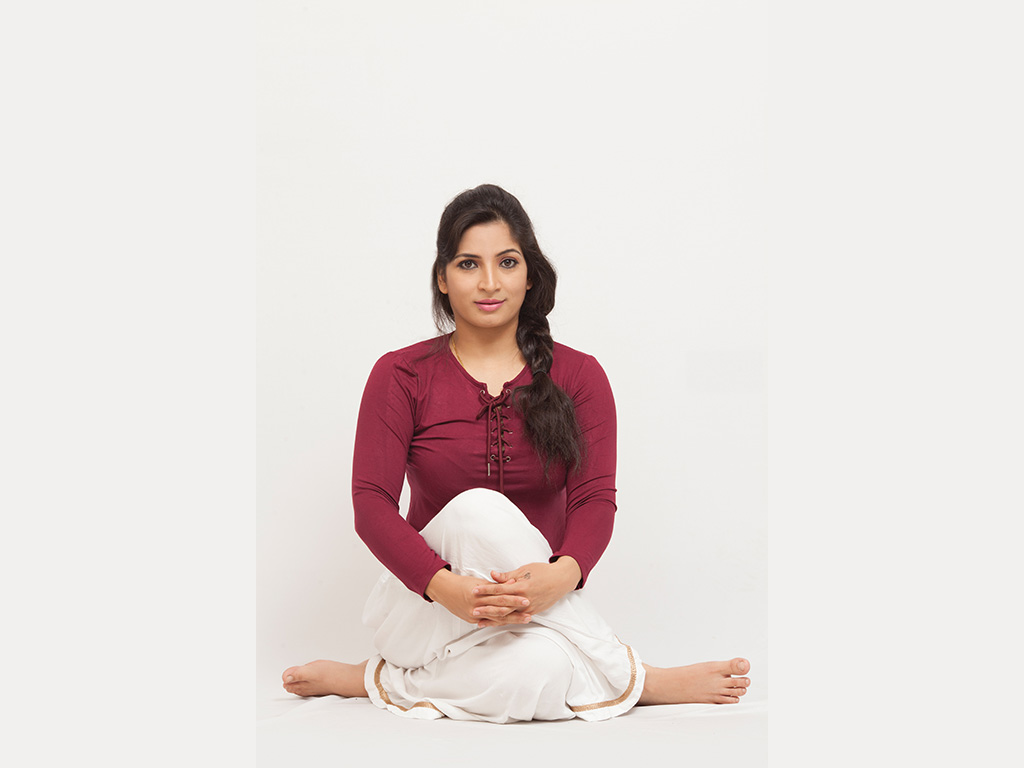 Anita Bhat HQ Wallpapers | Anita Bhat Wallpapers - 58144 - Oneindia ...