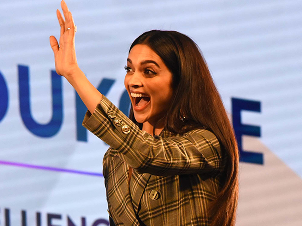 Deepika Padukone HQ Wallpapers | Deepika Padukone Wallpapers - 59191 ...