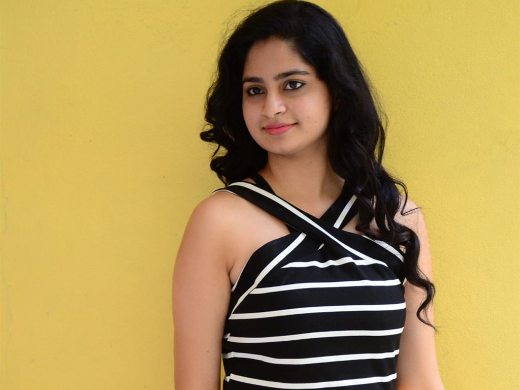 Poorvi Takkara HQ Wallpapers | Poorvi Takkara Wallpapers - 59760 ...