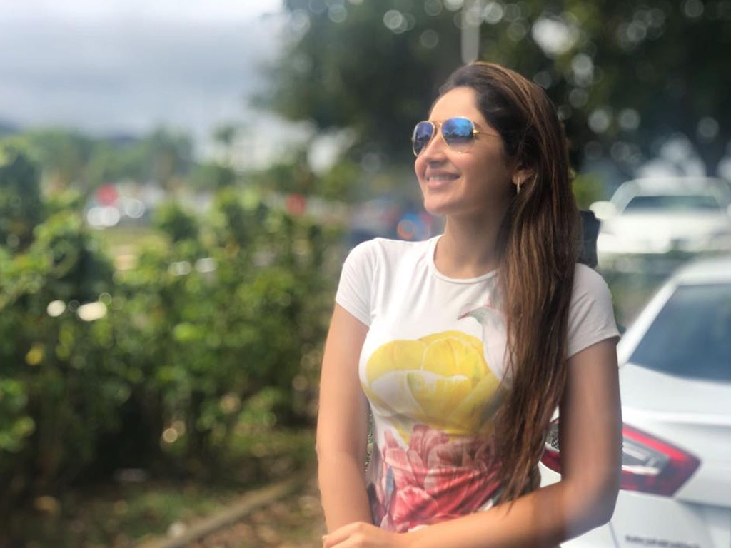 Sayyeshaa Saigal HQ Wallpapers | Sayyeshaa Saigal Wallpapers - 44946 ...