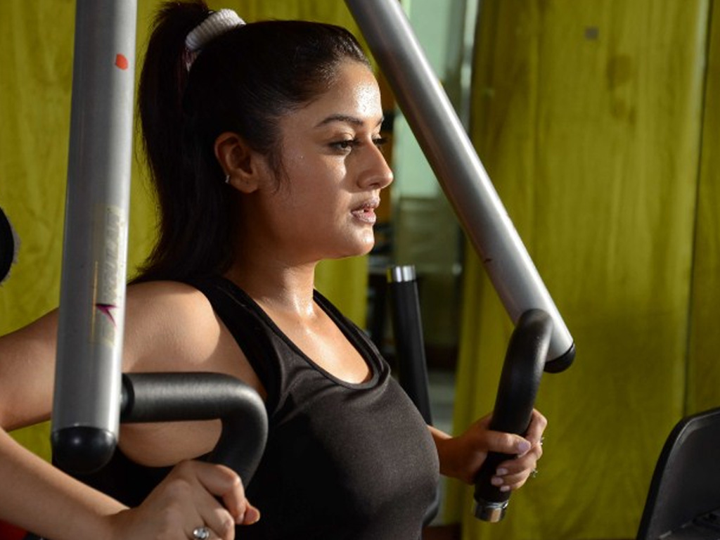 Sonia Agarwal HQ Wallpapers | Sonia Agarwal Wallpapers - 59925 ...