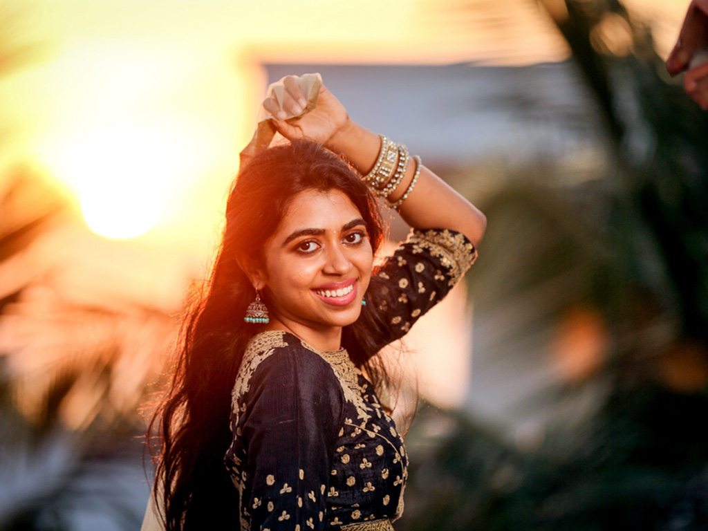 Lovelyn HQ Wallpapers | Lovelyn Wallpapers - 60546 - Oneindia Wallpapers