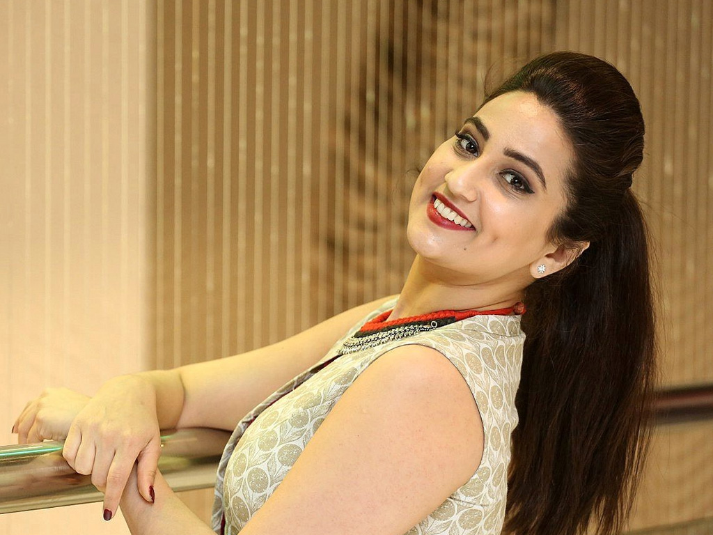 Manjusha HQ Wallpapers | Manjusha Wallpapers - 60464 - Oneindia Wallpapers