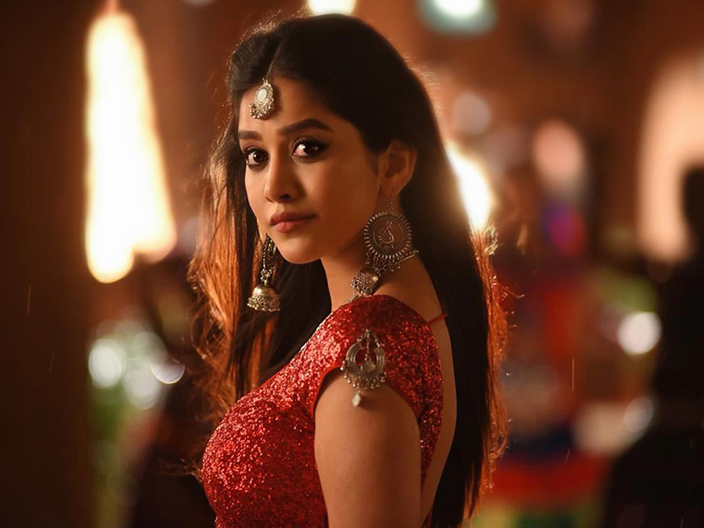 Nabha Natesh HQ Wallpapers | Nabha Natesh Wallpapers - 60776 - Oneindia ...